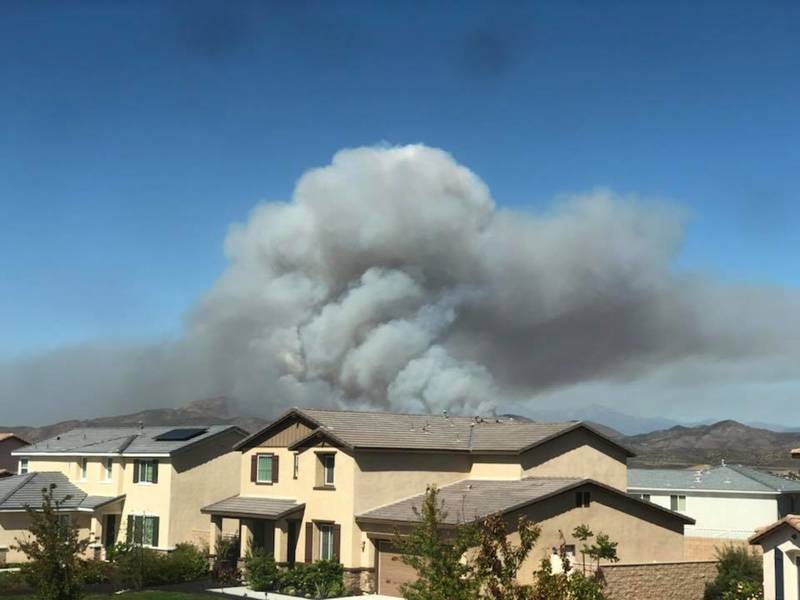Incredible Reader Images Of The Patterson Fire In Winchester | Murrieta ...