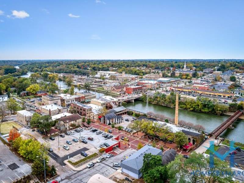 Breton Manor, Batavia, Illinois - December 2018 | Batavia, IL Patch