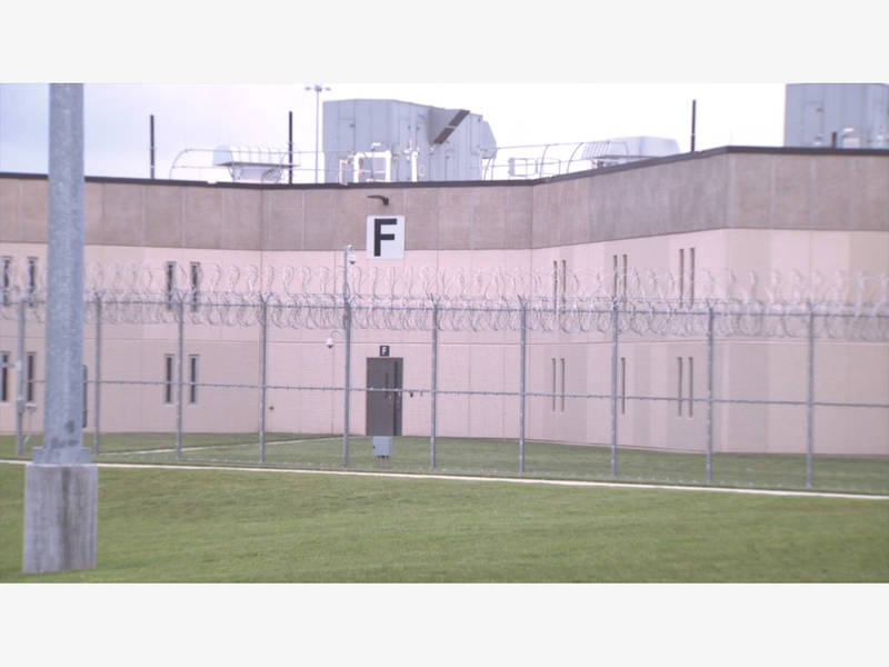 Thousands Of Inmates Begin Move From Graterford To New Prison ...