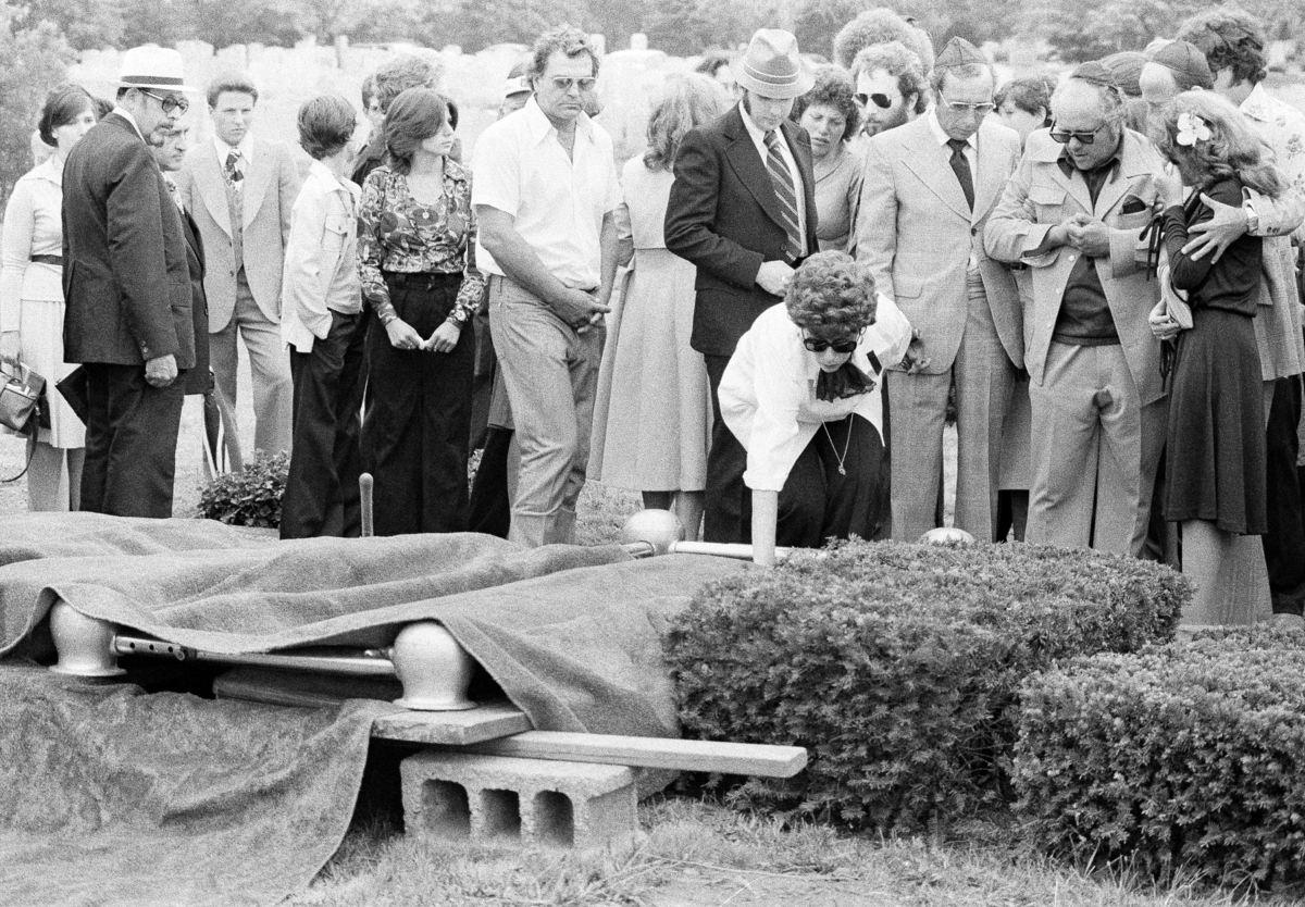 Son Of Sam: This Summer In 1977, An NYC Serial Killer Is Taken Down By ...