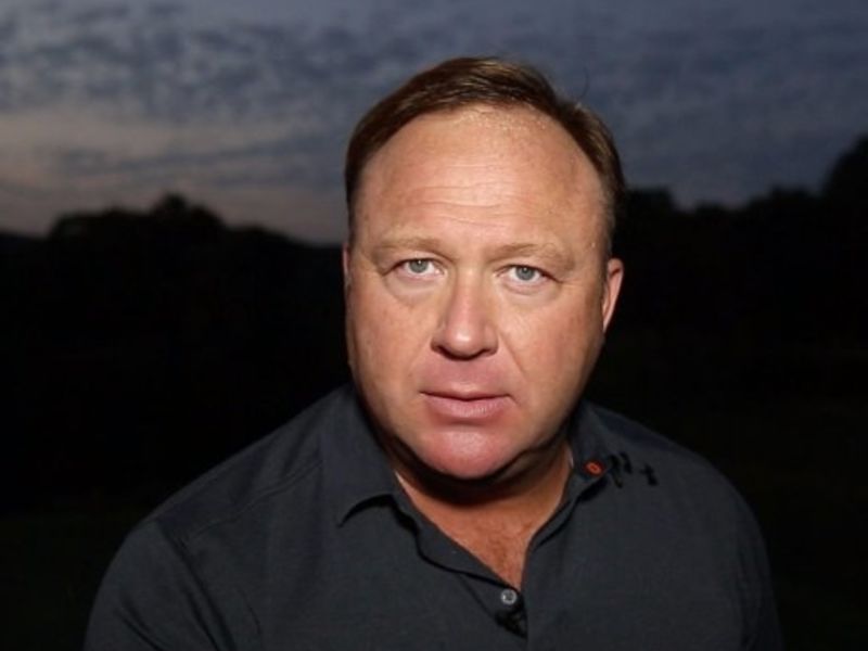 Amid Child Custody Battle, Radio Host Alex Jones Claims He Slept With ...