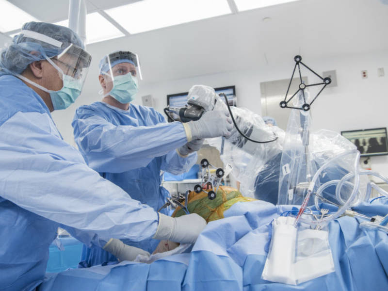 Meet The Mako: Cleveland Clinic Toys With New Surgical Tool | Cleveland ...