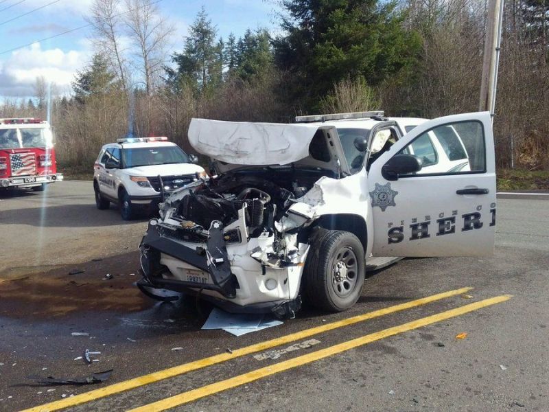 Pierce County Deputy Hit After Truck Runs Stop Sign: Sheriff's Office ...