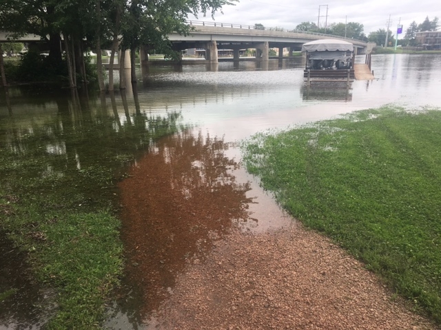 PHOTOS, VIDEO: Fox River On The Rise ; More Flooding Expected | Geneva ...